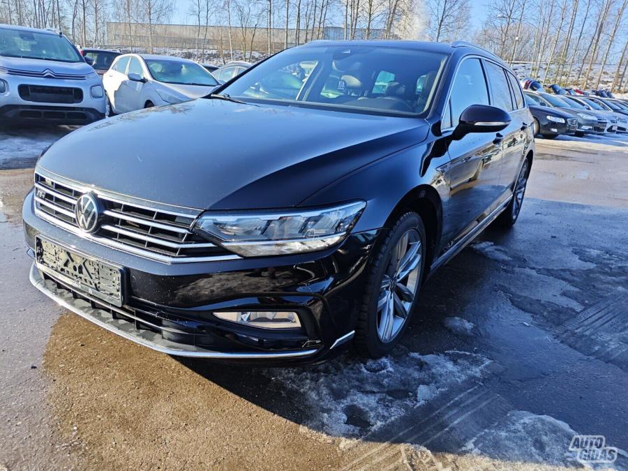 Black Volkswagen Passat 2021 in Kaunas, with an engine capacity of 2.00 L and mileage of 287 thousand km for 14999 €, photo 17 on AUTOMOTO.COM.LV
