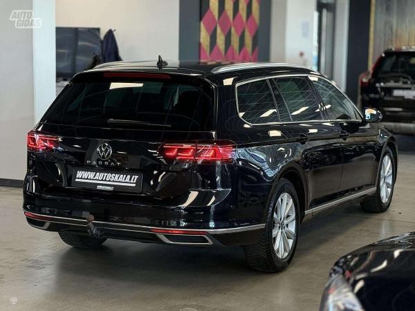 Melns Volkswagen Passat 2021 Klaipėda, ar dzinēja tilpumu 2.00 L un nobraukumu 247 tūkst. km par 16900 €, foto 4 vietnē AUTOMOTO.COM.LV