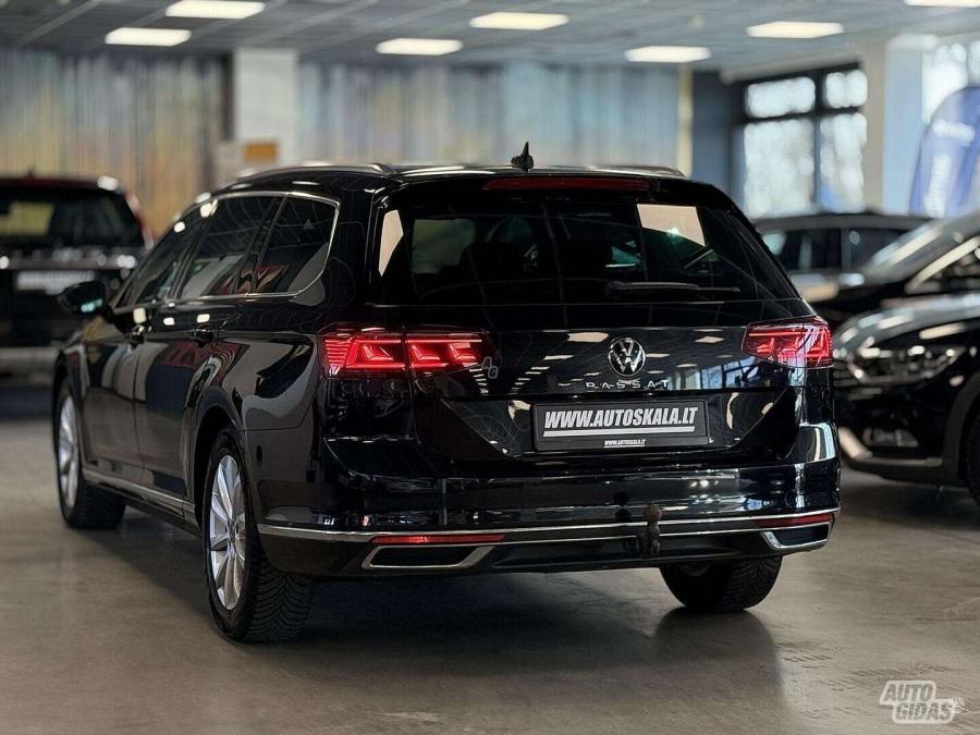 Melns Volkswagen Passat 2021 Klaipėda, ar dzinēja tilpumu 2.00 L un nobraukumu 247 tūkst. km par 16900 €, foto 34 vietnē AUTOMOTO.COM.LV