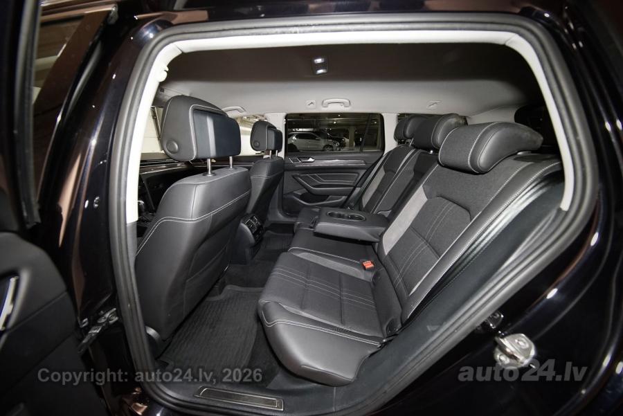 Black Volkswagen Passat 2021 in Tallinn, with an engine capacity of 2.00 L and mileage of 177 thousand km for 21990 €, photo 13 on AUTOMOTO.COM.LV