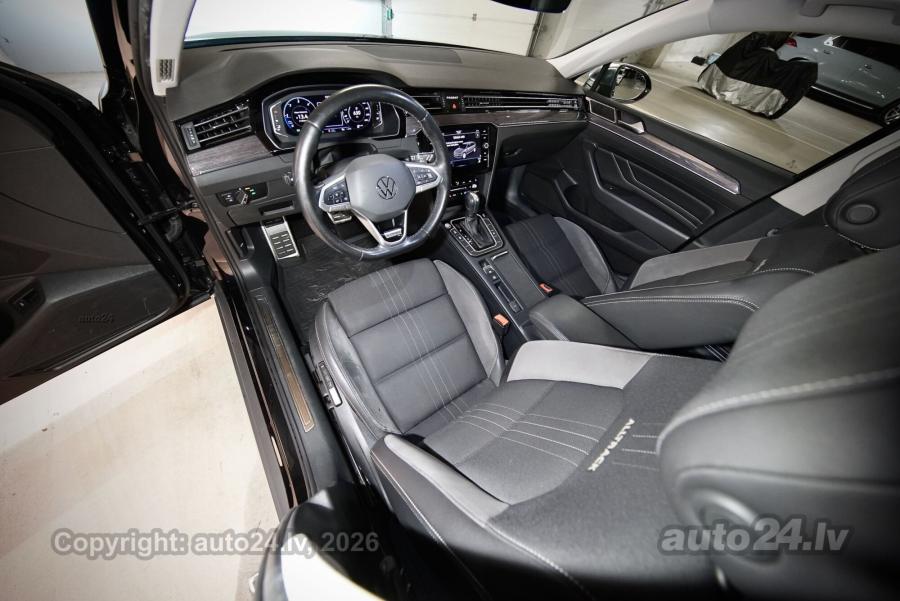 Black Volkswagen Passat 2021 in Tallinn, with an engine capacity of 2.00 L and mileage of 177 thousand km for 21990 €, photo 15 on AUTOMOTO.COM.LV