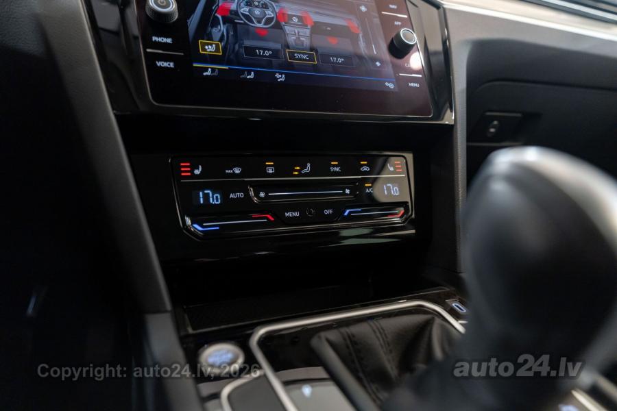 Melns Volkswagen Passat 2021 Tallina, ar dzinēja tilpumu 2.00 L un nobraukumu 34 tūkst. km par 24000 €, foto 14 vietnē AUTOMOTO.COM.LV