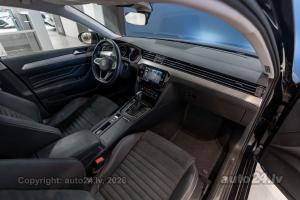 Melns Volkswagen Passat 2021 Tallina, ar dzinēja tilpumu 2.00 L un nobraukumu 34 tūkst. km par 24000 €, foto 16 vietnē AUTOMOTO.COM.LV