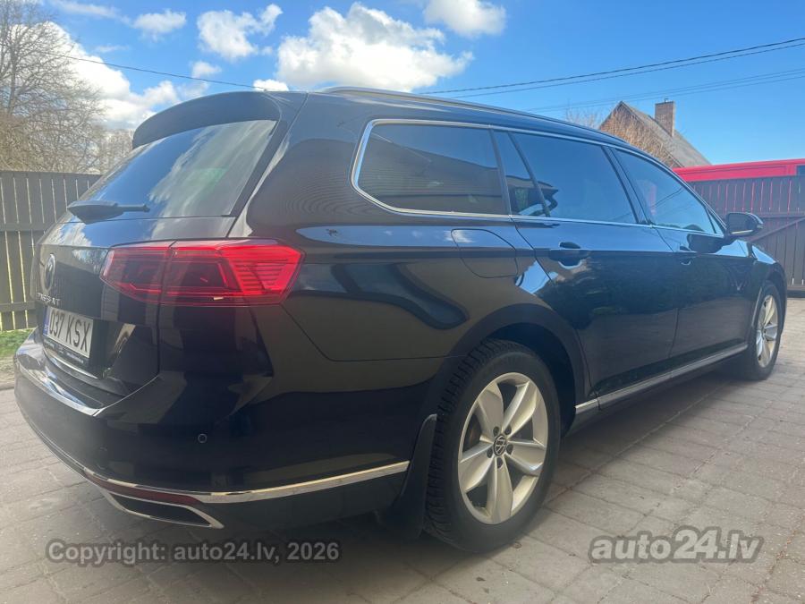 Melns Volkswagen Passat 2021 Pērnava, ar dzinēja tilpumu 2.00 L un nobraukumu 34 tūkst. km par 27600 €, foto 4 vietnē AUTOMOTO.COM.LV