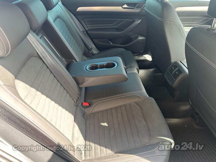 Melns Volkswagen Passat 2021 Pērnava, ar dzinēja tilpumu 2.00 L un nobraukumu 34 tūkst. km par 27600 €, foto 18 vietnē AUTOMOTO.COM.LV
