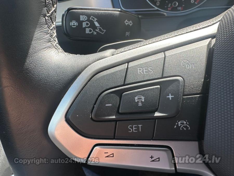 Melns Volkswagen Passat 2021 Pērnava, ar dzinēja tilpumu 2.00 L un nobraukumu 34 tūkst. km par 27600 €, foto 20 vietnē AUTOMOTO.COM.LV