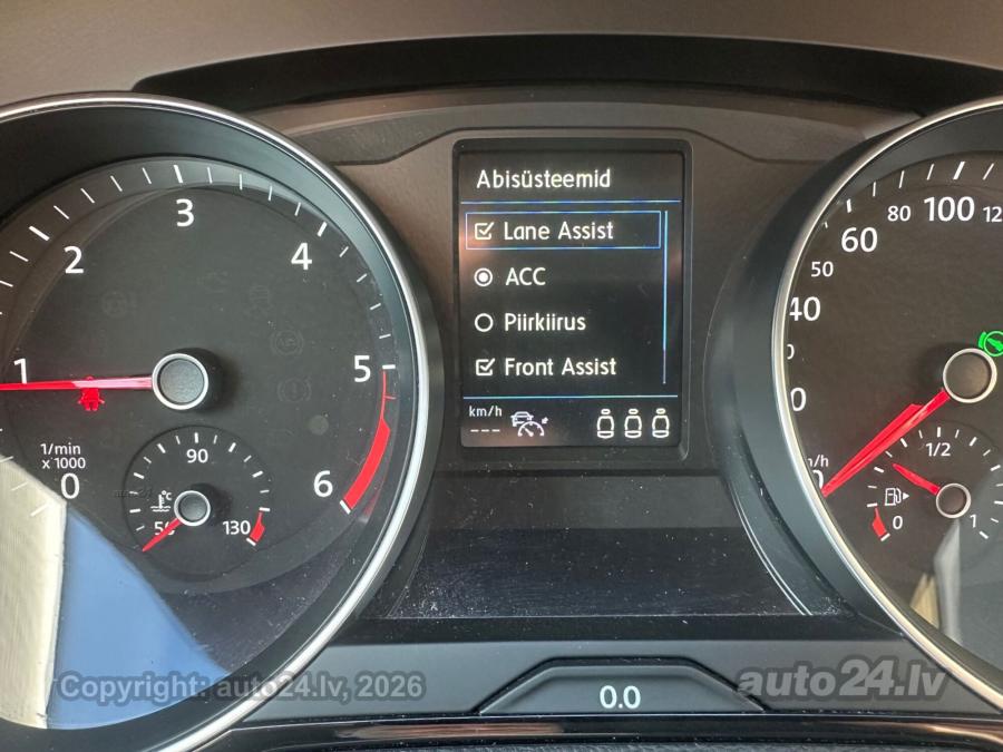 Melns Volkswagen Passat 2021 Pērnava, ar dzinēja tilpumu 2.00 L un nobraukumu 34 tūkst. km par 27600 €, foto 25 vietnē AUTOMOTO.COM.LV
