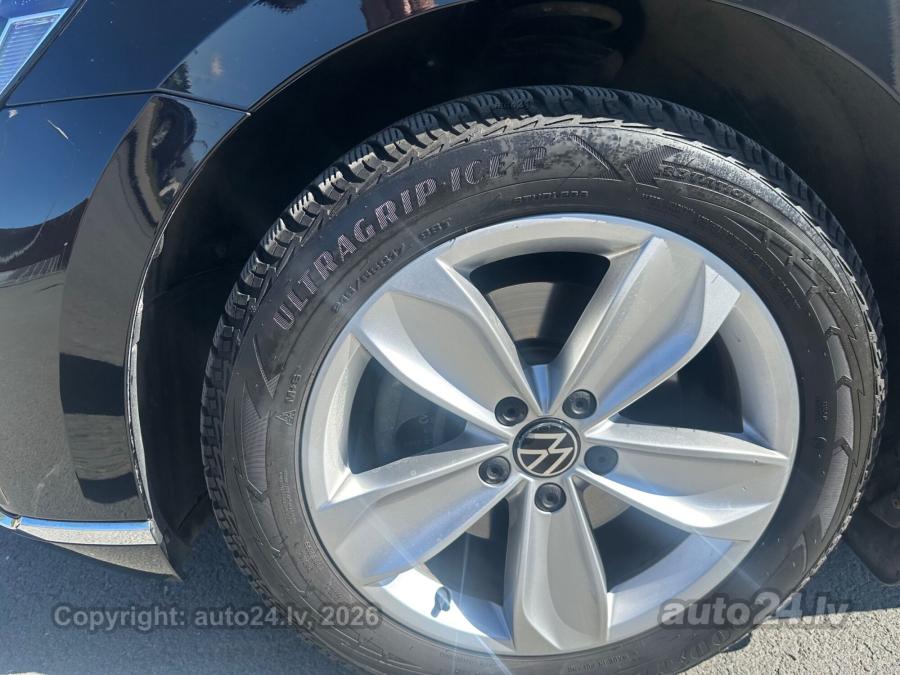 Melns Volkswagen Passat 2021 Pērnava, ar dzinēja tilpumu 2.00 L un nobraukumu 34 tūkst. km par 27600 €, foto 30 vietnē AUTOMOTO.COM.LV