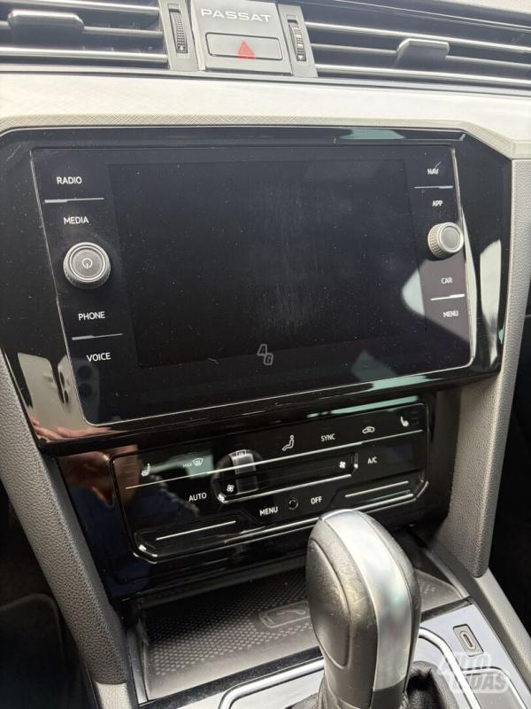 Black Volkswagen Passat 2021 in Kaunas, with an engine capacity of 2.00 L and mileage of 247 thousand km for 13900 €, photo 6 on AUTOMOTO.COM.LV