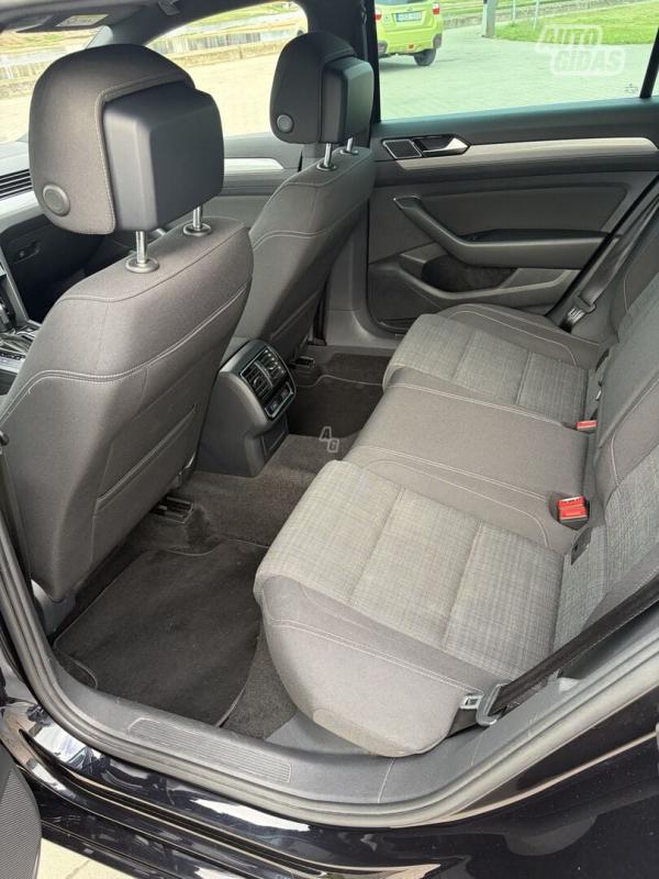 Black Volkswagen Passat 2021 in Kaunas, with an engine capacity of 2.00 L and mileage of 247 thousand km for 13900 €, photo 10 on AUTOMOTO.COM.LV