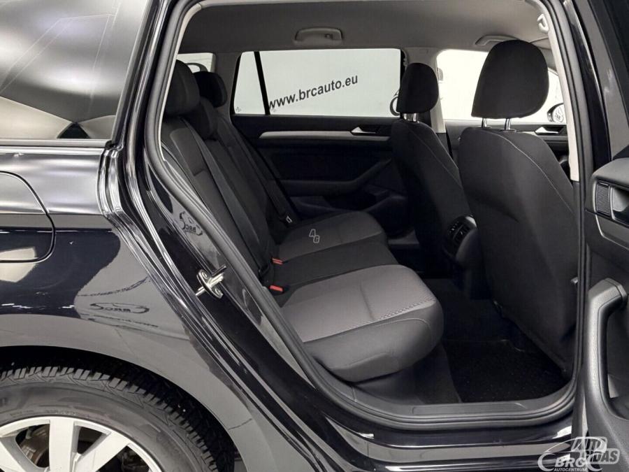 Черный Фольксваген Пассат 2021 в Авиженяй, объемом двигателя 1.50 л и пробегом 226 тыс. км за 13900 €, фото 10 на AUTOMOTO.COM.LV