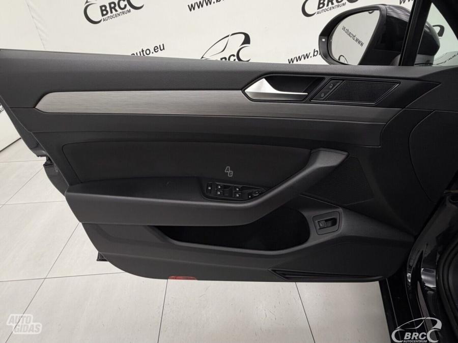 Черный Фольксваген Пассат 2021 в Авиженяй, объемом двигателя 1.50 л и пробегом 226 тыс. км за 13900 €, фото 20 на AUTOMOTO.COM.LV