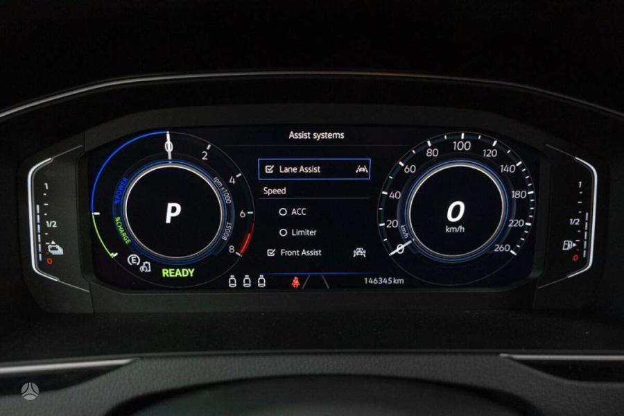 Black Volkswagen Passat 2021 in Vilnius, with an engine capacity of 1.40 L and mileage of 146 thousand km for 18900 €, photo 11 on AUTOMOTO.COM.LV