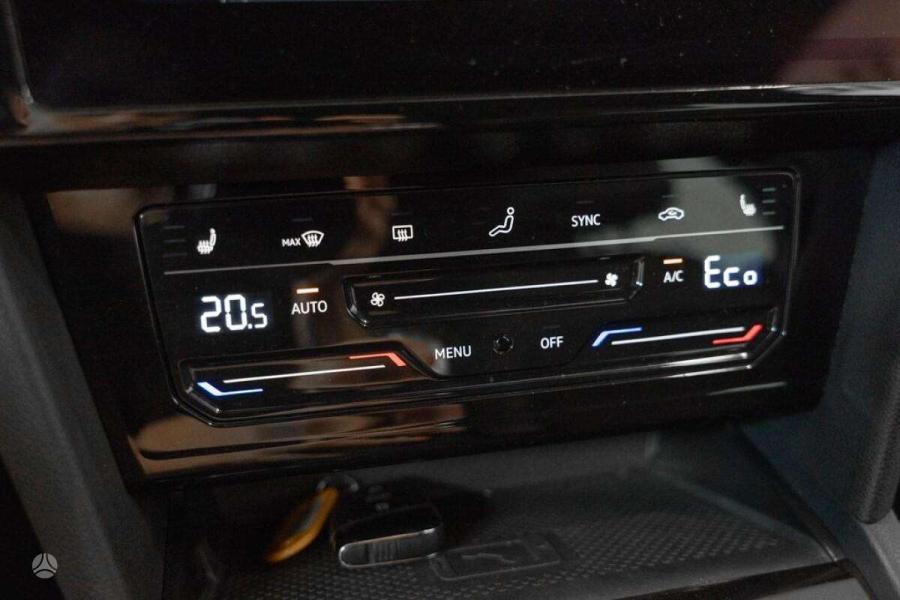 Black Volkswagen Passat 2021 in Vilnius, with an engine capacity of 1.40 L and mileage of 146 thousand km for 18900 €, photo 16 on AUTOMOTO.COM.LV