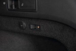 Black Volkswagen Passat 2021 in Vilnius, with an engine capacity of 1.40 L and mileage of 146 thousand km for 18900 €, photo 21 on AUTOMOTO.COM.LV