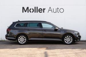 Black Volkswagen Passat 2021 in Riga, with an engine capacity of 1.40 L and mileage of 92 thousand km for 23500 €, photo 6 on AUTOMOTO.COM.LV