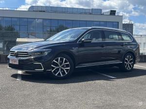 Black Volkswagen Passat 2021 in Vilnius, with an engine capacity of 1.40 L and mileage of 182 thousand km for 14907 €, photo 10 on AUTOMOTO.COM.LV