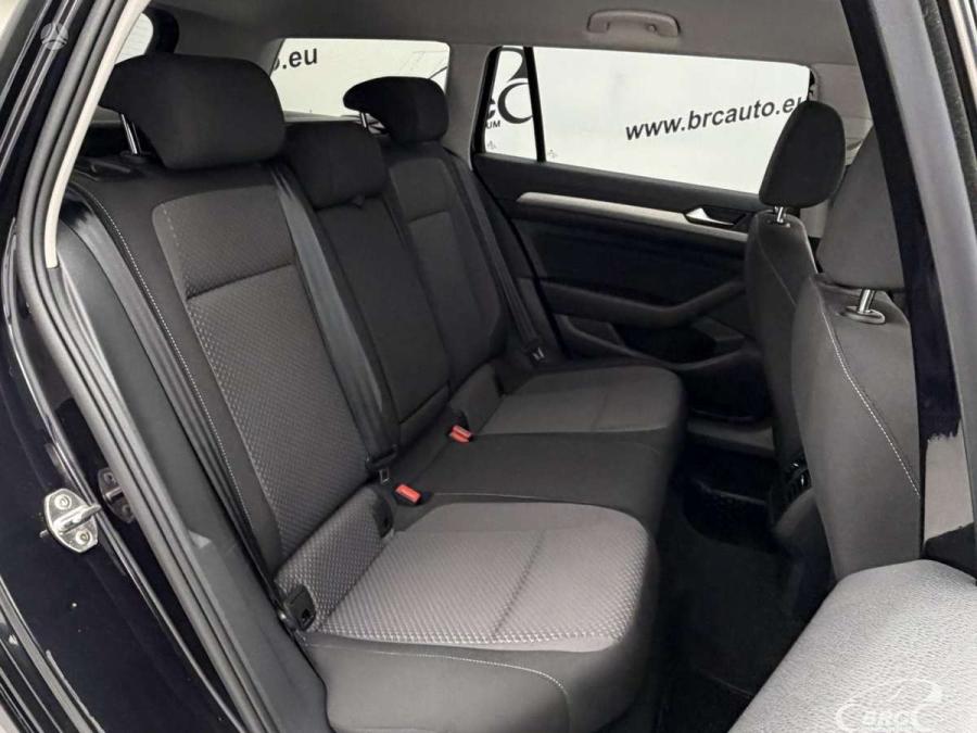 Melns Volkswagen Passat 2021 Viļņa, ar dzinēja tilpumu 1.50 L un nobraukumu 226 tūkst. km par 13800 €, foto 13 vietnē AUTOMOTO.COM.LV
