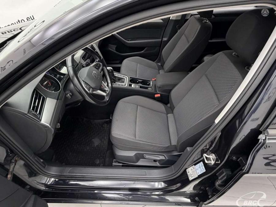 Melns Volkswagen Passat 2021 Viļņa, ar dzinēja tilpumu 1.50 L un nobraukumu 226 tūkst. km par 13800 €, foto 22 vietnē AUTOMOTO.COM.LV
