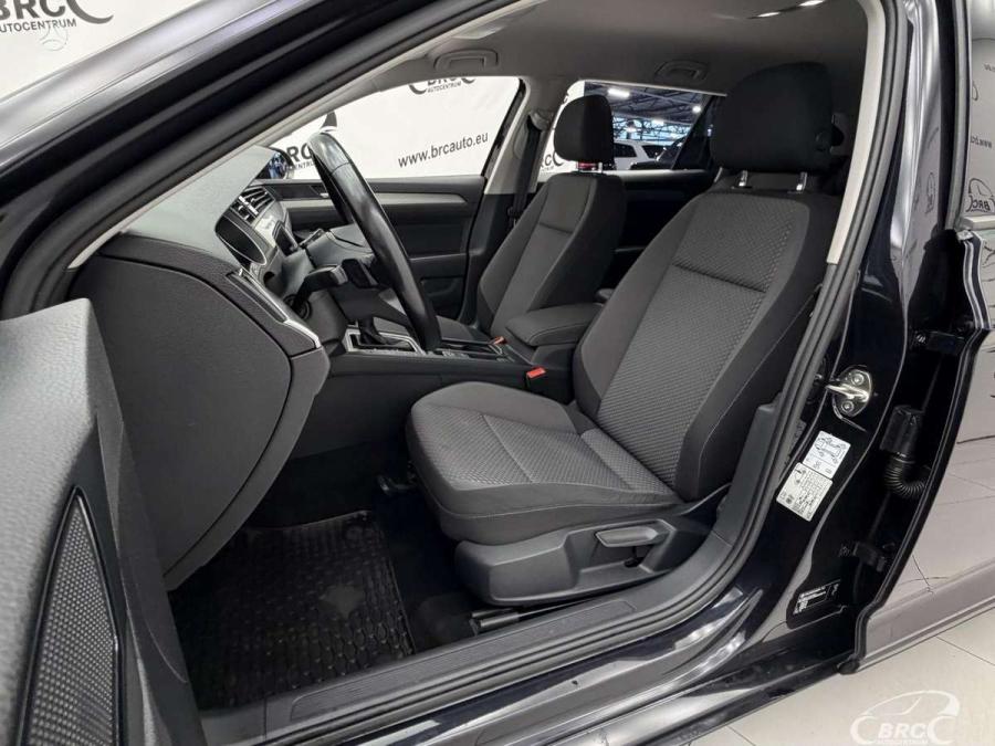 Melns Volkswagen Passat 2021 Viļņa, ar dzinēja tilpumu 1.50 L un nobraukumu 226 tūkst. km par 13800 €, foto 24 vietnē AUTOMOTO.COM.LV