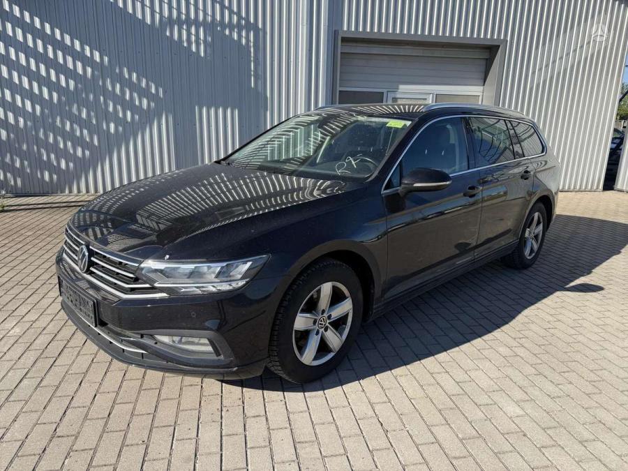Black Volkswagen Passat 2021 in Marijampole, with an engine capacity of 1.97 L and mileage of 145 thousand km for 15609 €, photo 1 on AUTOMOTO.COM.LV
