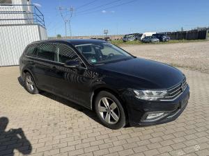 Black Volkswagen Passat 2021 in Marijampole, with an engine capacity of 1.97 L and mileage of 145 thousand km for 15609 €, photo 4 on AUTOMOTO.COM.LV
