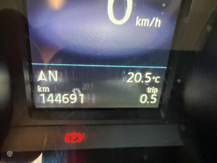 Black Volkswagen Passat 2021 in Marijampole, with an engine capacity of 1.97 L and mileage of 145 thousand km for 15609 €, photo 13 on AUTOMOTO.COM.LV