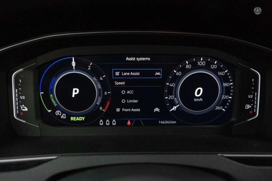 Black Volkswagen Passat 2021 in Vilnius, with an engine capacity of 1.40 L and mileage of 146 thousand km for 18900 €, photo 11 on AUTOMOTO.COM.LV