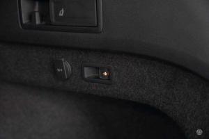 Black Volkswagen Passat 2021 in Vilnius, with an engine capacity of 1.40 L and mileage of 146 thousand km for 18900 €, photo 21 on AUTOMOTO.COM.LV
