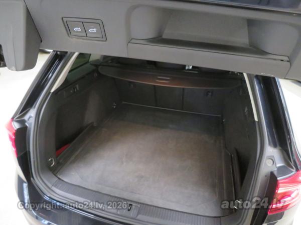 Black Volkswagen Passat 2021 in Tallinn, with an engine capacity of 1.50 L and mileage of 116 thousand km for 16800 €, photo 7 on AUTOMOTO.COM.LV