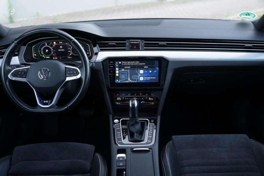 Black Volkswagen Passat 2021 in Vilnius, with an engine capacity of 1.40 L and mileage of 197 thousand km for 16250 €, photo 15 on AUTOMOTO.COM.LV