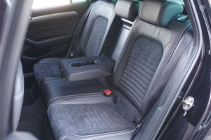 Black Volkswagen Passat 2021 in Vilnius, with an engine capacity of 1.40 L and mileage of 197 thousand km for 16250 €, photo 17 on AUTOMOTO.COM.LV