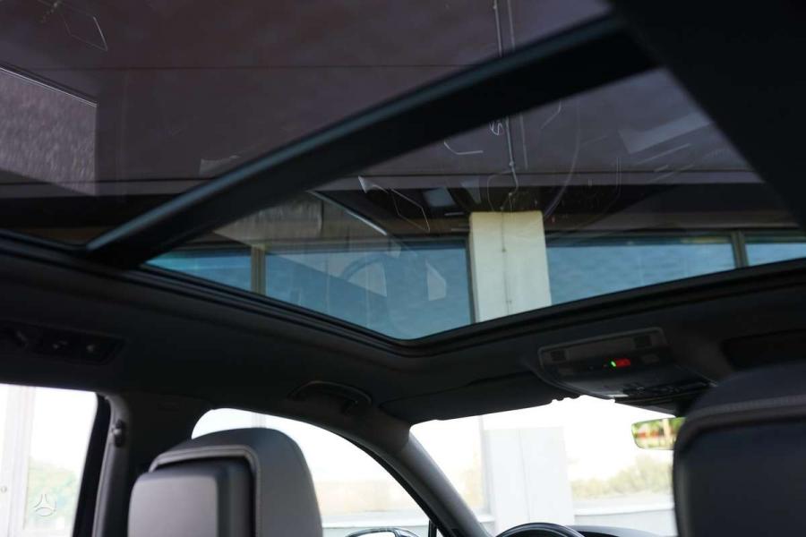 Black Volkswagen Passat 2021 in Vilnius, with an engine capacity of 1.40 L and mileage of 197 thousand km for 16250 €, photo 19 on AUTOMOTO.COM.LV