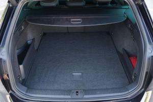 Black Volkswagen Passat 2021 in Vilnius, with an engine capacity of 1.40 L and mileage of 197 thousand km for 16250 €, photo 21 on AUTOMOTO.COM.LV