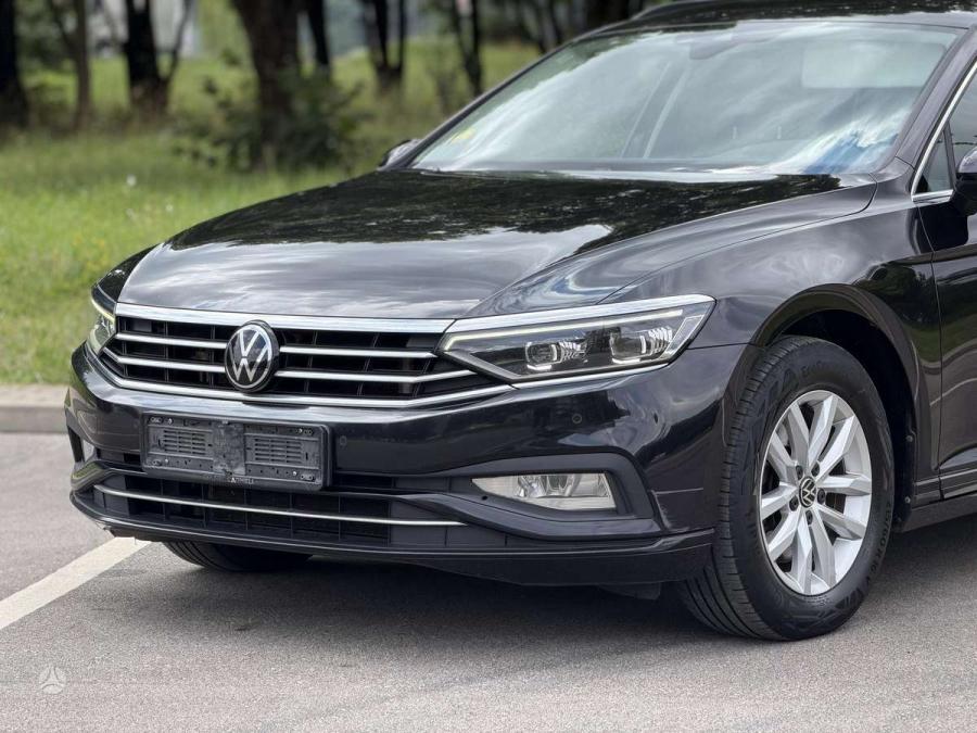 Melns Volkswagen Passat 2021 Kauņa, ar dzinēja tilpumu 1.97 L un nobraukumu 206 tūkst. km par 13600 €, foto 3 vietnē AUTOMOTO.COM.LV