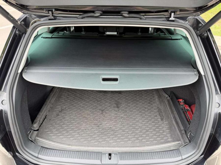 Melns Volkswagen Passat 2021 Kauņa, ar dzinēja tilpumu 1.97 L un nobraukumu 206 tūkst. km par 13600 €, foto 18 vietnē AUTOMOTO.COM.LV