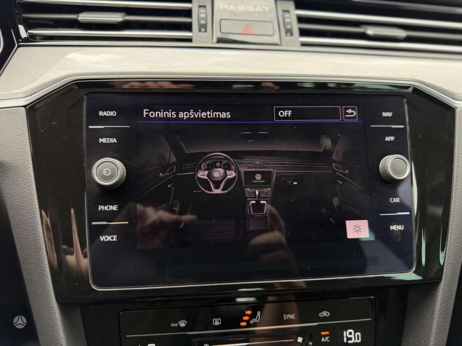 Melns Volkswagen Passat 2021 Kauņa, ar dzinēja tilpumu 1.97 L un nobraukumu 206 tūkst. km par 13600 €, foto 30 vietnē AUTOMOTO.COM.LV