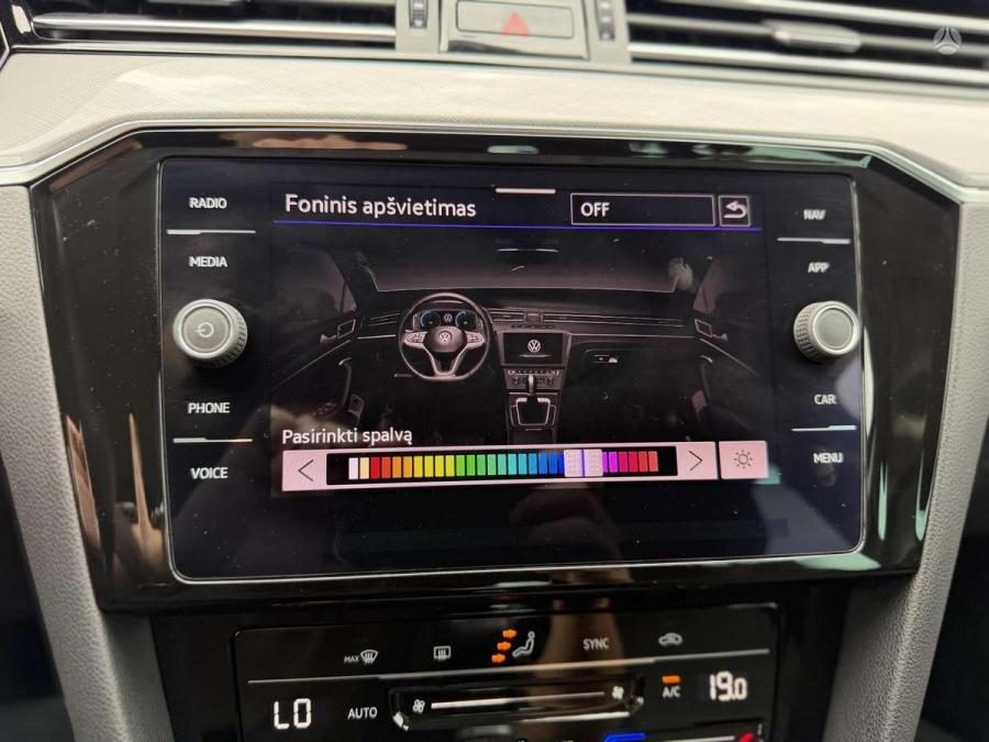 Melns Volkswagen Passat 2021 Kauņa, ar dzinēja tilpumu 1.97 L un nobraukumu 206 tūkst. km par 13600 €, foto 31 vietnē AUTOMOTO.COM.LV