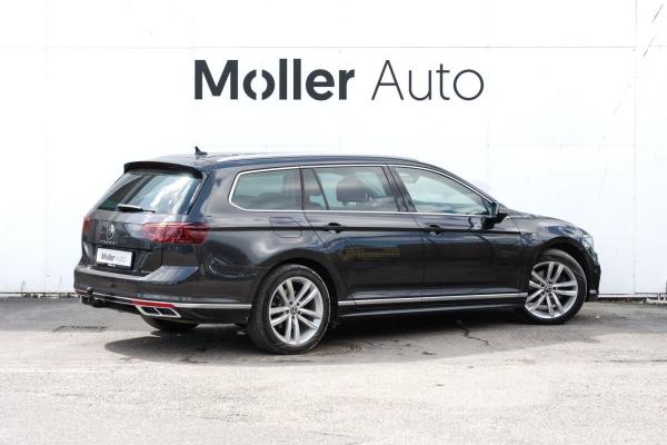 Black Volkswagen Passat 2021 in Riga, with an engine capacity of 2.00 L and mileage of 152 thousand km for 24500 €, photo 4 on AUTOMOTO.COM.LV