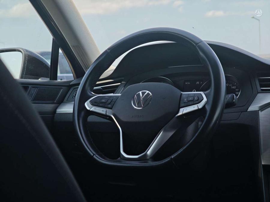 Melns Volkswagen Passat 2021 Viļņa, ar dzinēja tilpumu 1.50 L un nobraukumu 226 tūkst. km par 13300 €, foto 10 vietnē AUTOMOTO.COM.LV