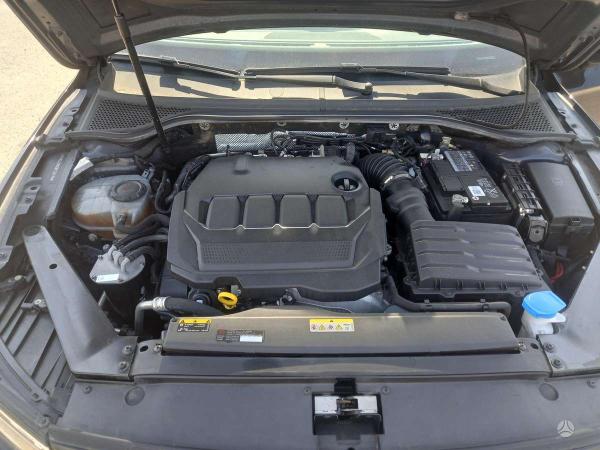 Black Volkswagen Passat 2021 in Panevezys, with an engine capacity of 2.00 L and mileage of 350 thousand km for 10285 €, photo 6 on AUTOMOTO.COM.LV