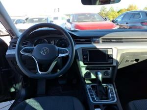 Black Volkswagen Passat 2021 in Vilnius, with an engine capacity of 1.97 L and mileage of 148 thousand km for 15800 €, photo 8 on AUTOMOTO.COM.LV