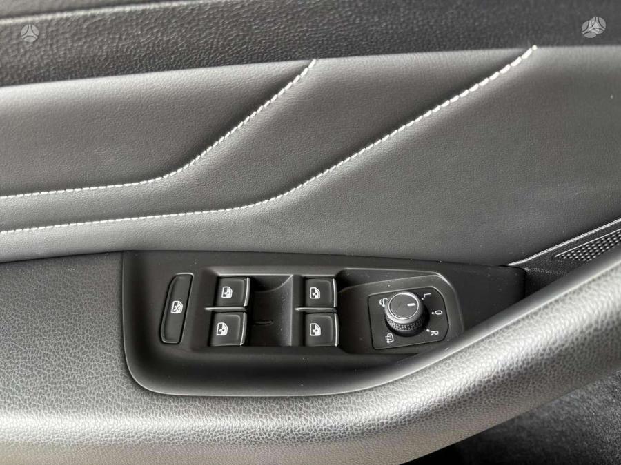 Black Volkswagen Passat 2021 in Vilnius, with an engine capacity of 1.40 L and mileage of 163 thousand km for 17700 €, photo 17 on AUTOMOTO.COM.LV