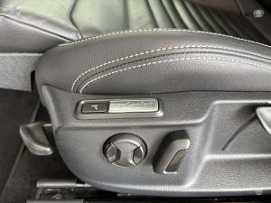 Black Volkswagen Passat 2021 in Vilnius, with an engine capacity of 1.40 L and mileage of 163 thousand km for 17700 €, photo 20 on AUTOMOTO.COM.LV