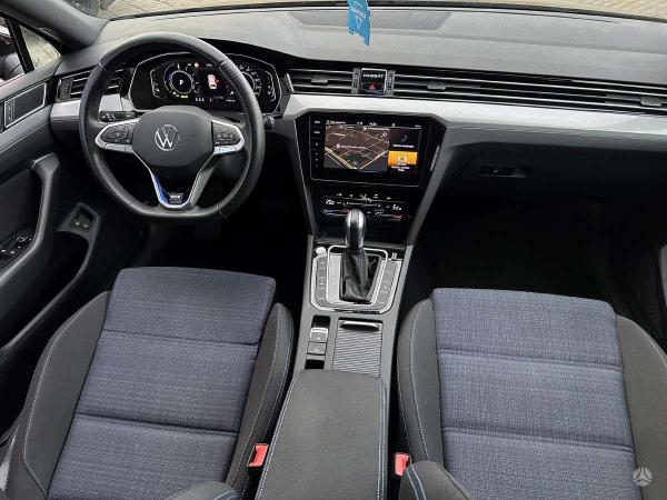 Melns Volkswagen Passat 2022 Kauņa, ar dzinēja tilpumu 1.40 L un nobraukumu 174 tūkst. km par 17500 €, foto 11 vietnē AUTOMOTO.COM.LV