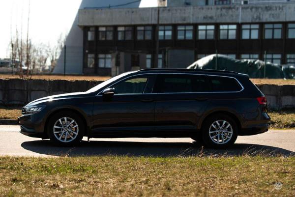 Melns Volkswagen Passat 2022 Kėdainiai, ar dzinēja tilpumu 1.97 L un nobraukumu 165 tūkst. km par 18500 €, foto 6 vietnē AUTOMOTO.COM.LV