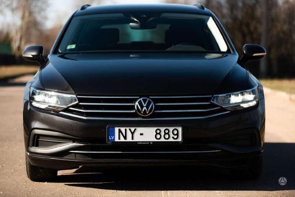 Black Volkswagen Passat 2022 in Kedainiai, with an engine capacity of 1.97 L and mileage of 165 thousand km for 18500 €, photo 11 on AUTOMOTO.COM.LV