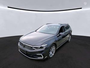 Melns Volkswagen Passat 2022 Kauņa, ar dzinēja tilpumu 1.40 L un nobraukumu 137 tūkst. km par 19499 €, foto  vietnē AUTOMOTO.COM.LV