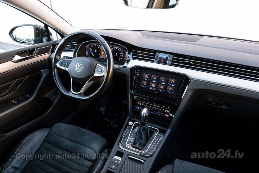 Melns Volkswagen Passat 2022 Rīga, ar dzinēja tilpumu 2.00 L un nobraukumu 114 tūkst. km par 25569 €, foto 8 vietnē AUTOMOTO.COM.LV