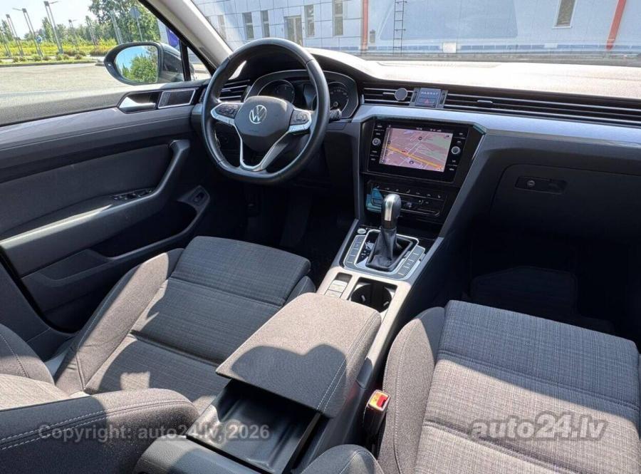 Melns Volkswagen Passat 2022 Rīga, ar dzinēja tilpumu 2.00 L un nobraukumu 182 tūkst. km par 15999 €, foto 6 vietnē AUTOMOTO.COM.LV
